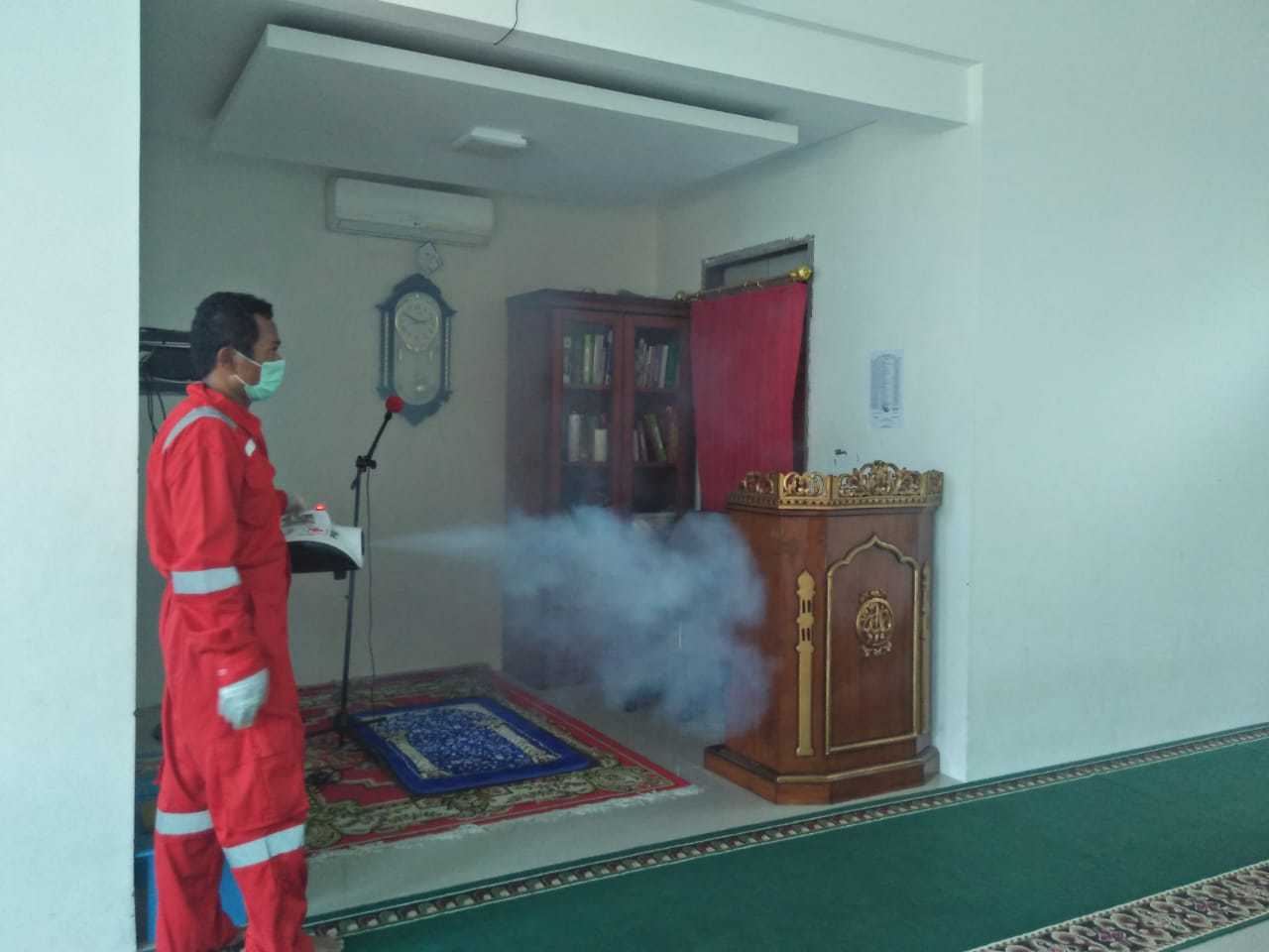 PMI Sumbar Beri Layanan Disinfeksi Gratis untuk Warga Padang - Kata Sumbar