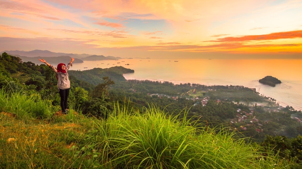 Enam Tempat Terbaik Nikmati Sunset Indah di Kota Padang, Cocok untuk ...