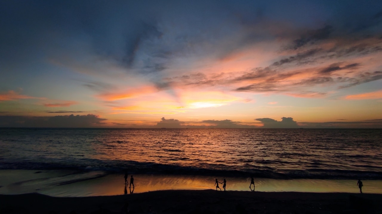 Enam Tempat Terbaik Nikmati Sunset Indah di Kota Padang, Cocok untuk ...