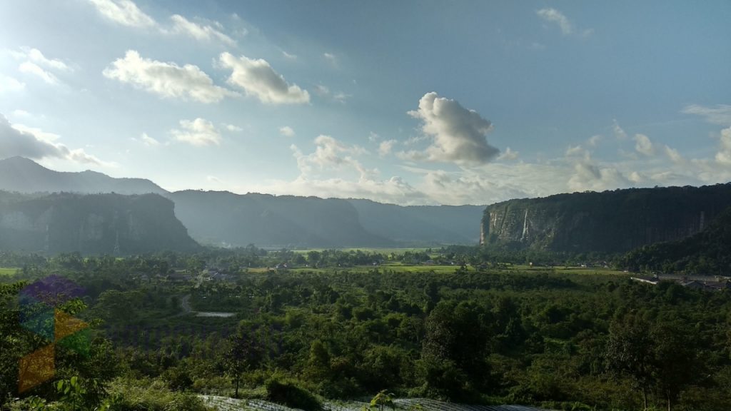 BKSDA Sumbar Bangun Landmark di Dinding Tebing Berumur Puluhan Juta ...