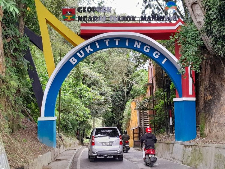 Selesai Sudah, Segini Biaya Pembangunan Gerbang Geopark di Ngarai ...