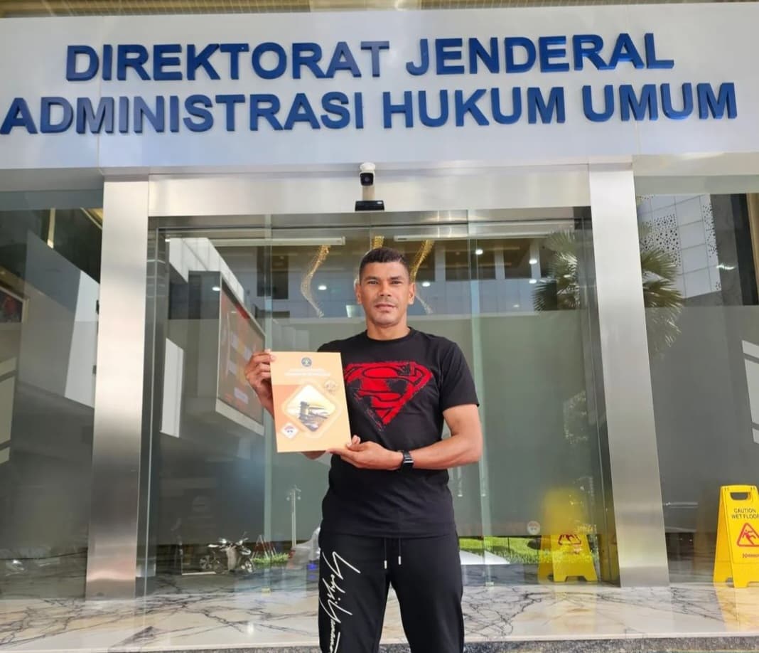 Puluhan Tahun Berkarir di Indonesia, Bek Legendaris Semen Padang FC Sah ...