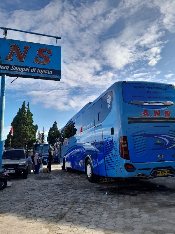 ANS Jadi Bus AKAP Terfavorit di Sumatera Versi Redbus - Kata Sumbar